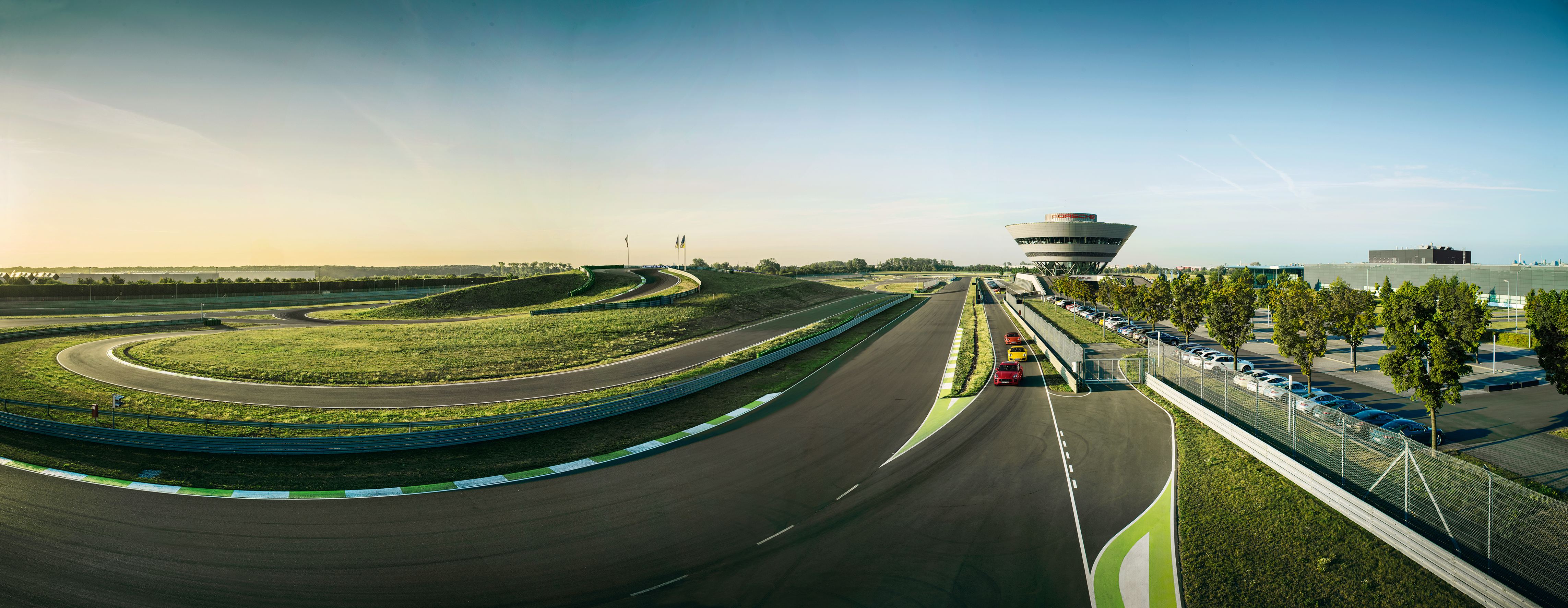 Downloads - Porsche Leipzig GmbH